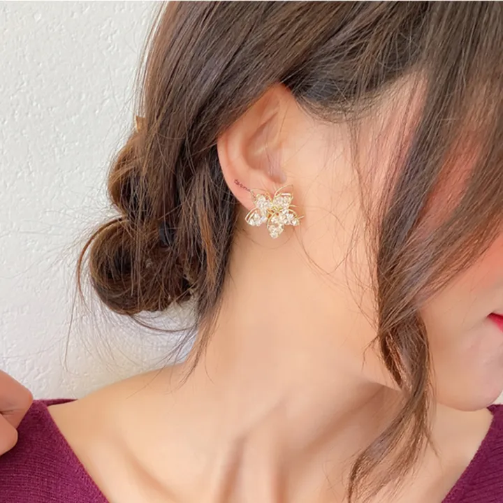 Sanhe S925ต่างหูเงิน INS คริสตัลโลหะไขลานดอกไม้สเตอริโอง่ายหูสตั๊ดสำหรับผู้หญิง | Lazada.co.th