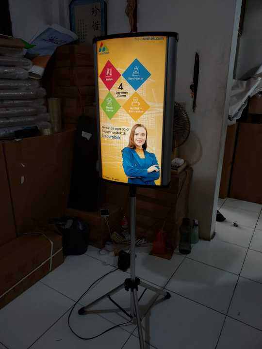 Tripod Rotary Light Box / Rotary Light Box Banner Stand standing ...