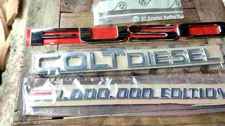 Emblem set canter | FUSO | COLT DIESEL | 1.000.000 Edition ORIGINAL ...