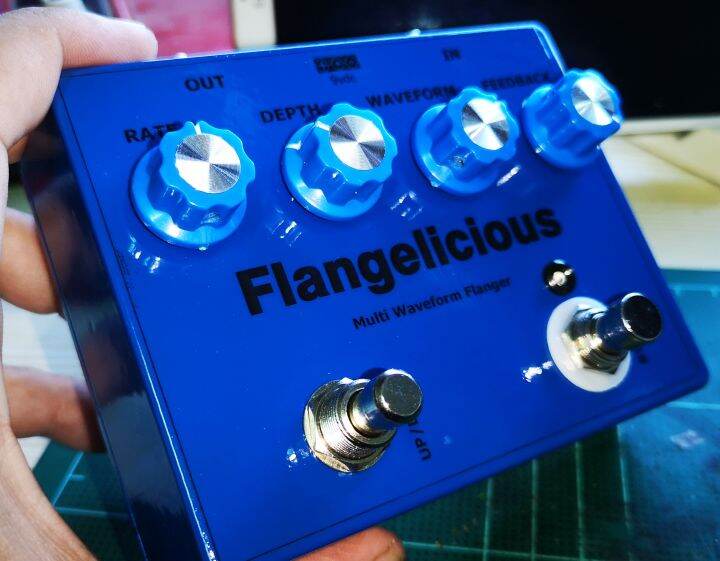 ABdiyguitareffect / DIY Flangelicious guitar effect pedal multi waveform flanger เอฟเฟกต์ ...