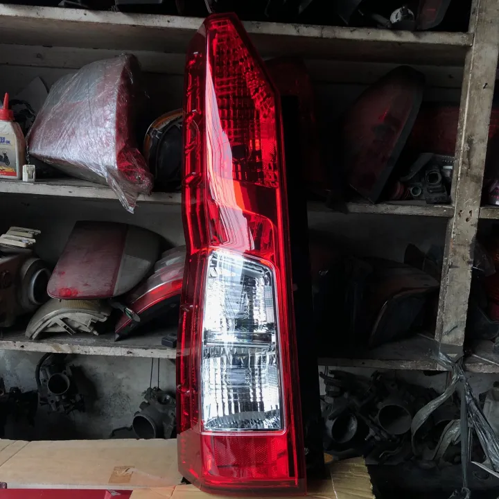Toyota Hiace Deluxe Tailight Tail lamp 2019-2021 Left *driver side ...