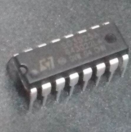 IC SG 3525 A sg3525a SG3525A sg 3525 a REGULATING PULSE WIDTH MODULATOR ...