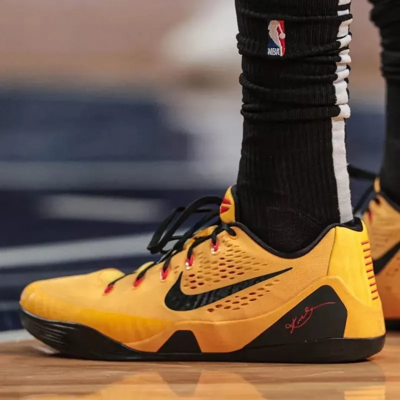 Kobe 9 Bruce Lee