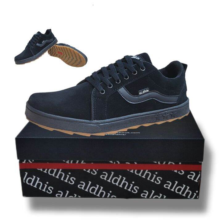 Sepatu Sekolah Pria Sneakers Hitam Polos Sneaker Laki Laki Full Balck ...