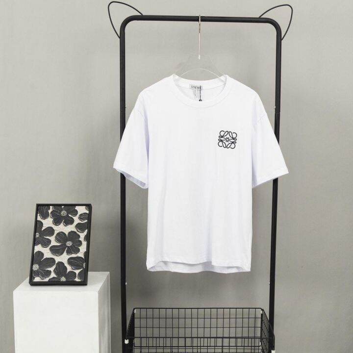 Loewe Luo Ywei เสื้อยืดแขนสั้นขนาดเล็กงานเย็บปักอกคลาสสิกแขนสั้นมาตรฐาน ...