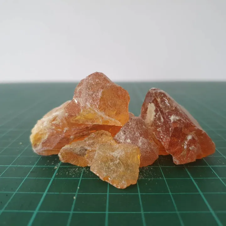 Gondorukem 1 Kilogram Siongka Gum Rosin Getah Damar Arpus | Lazada ...