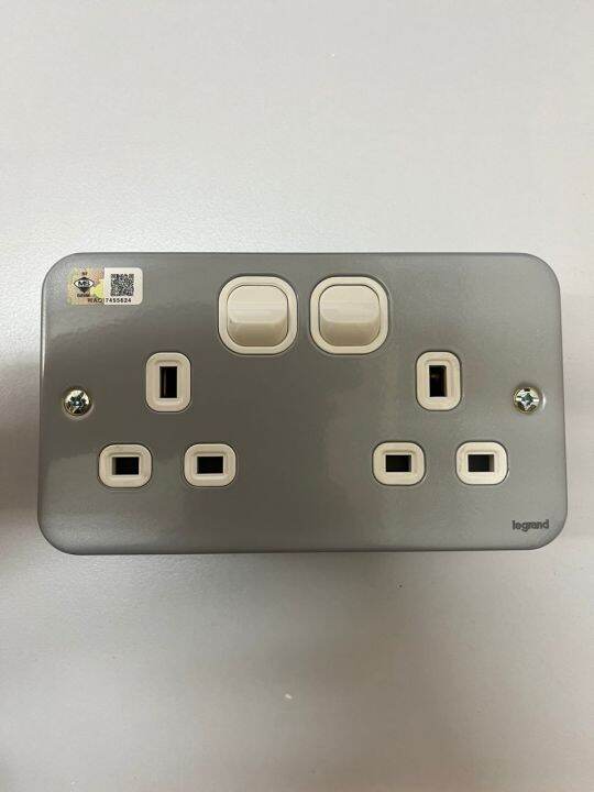 Legrand 13A Switch Socket Metal Clad // Legrand 2g 13A Switch Socket ...