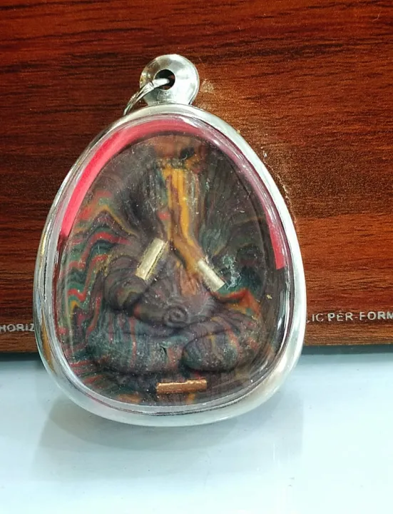 A very beautiful Herbal Type(Ner Wan) Phra Pidta of very famous Master ...