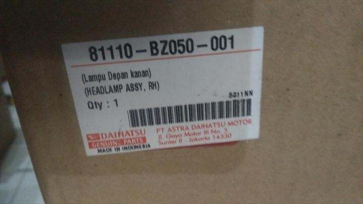 Lampu Depan Head Lamp Kanan Toyota Avanza Lama Astra 81110-BZ050 ...