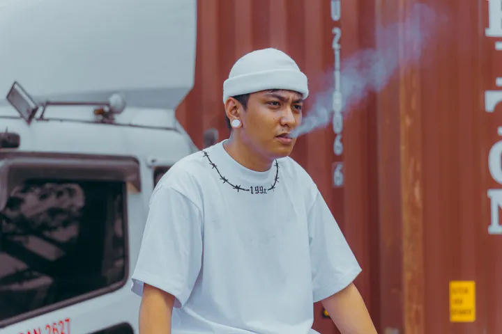 199X CLASSIC BARBED WIRE NEW TREND SHIRT WITH FREEBIES | Lazada PH