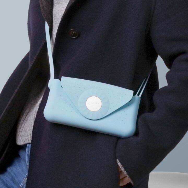 [Bone-Bubble CB*แนวนอน*] กระเป๋าสะพายข้าง วัสดุซิลิโคน กระดุมแม่เหล็ก ...