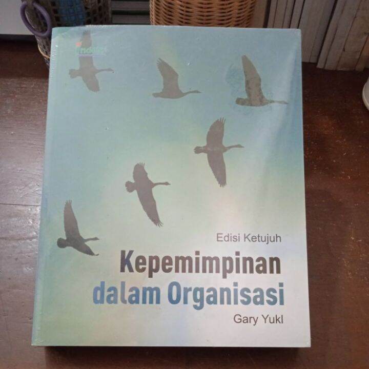 Buku Kepemimpinan dalam Organisasi edisi ketujuh Gary Yukl | Lazada ...