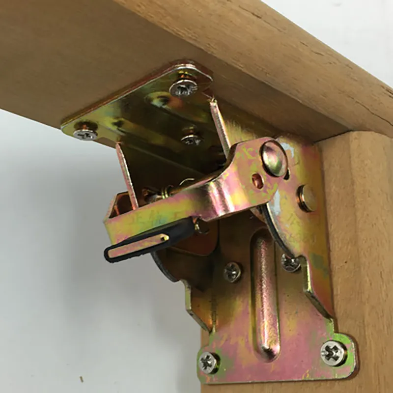 90 Degree Locking Hinges