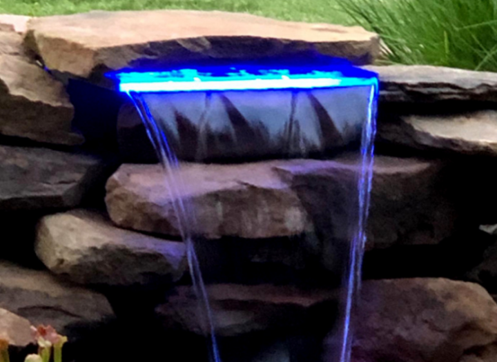 VEVOR Pool Waterfall with LED Strip Lights Waterfall Spillway ...