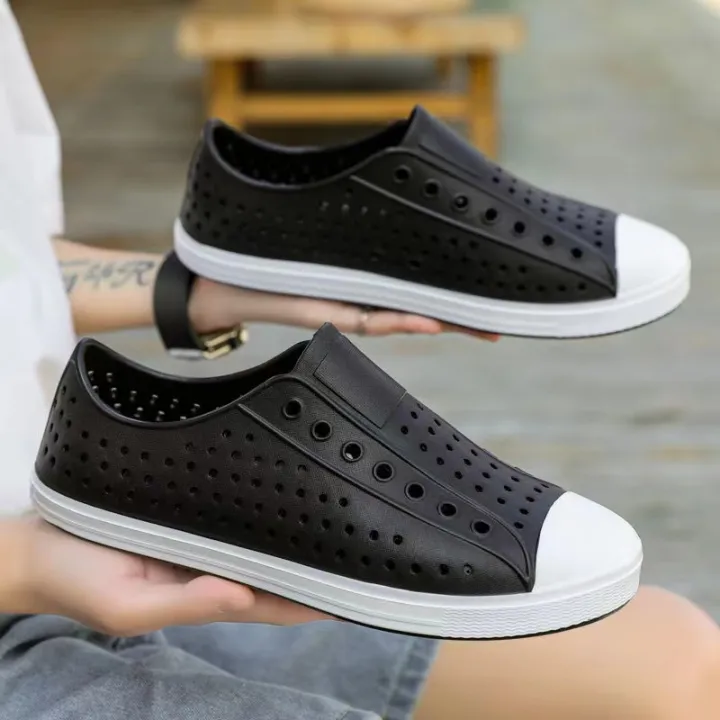 SS145 รองเท้าผู้ชายเท่ๆ รองเท้าแตะผู้ชาย 2022 รองเท้าลำลองผู้ชาย เบา ...