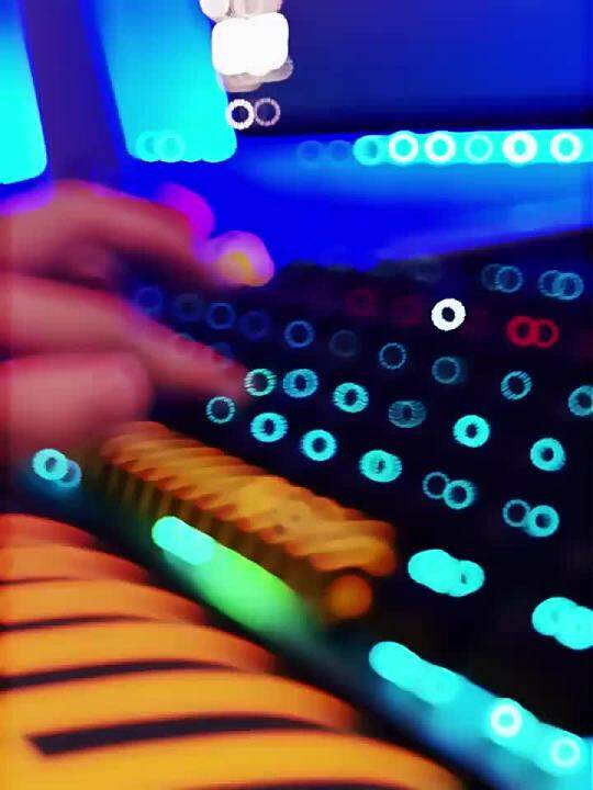 Set Keyboard dan Mouse Mekanis Tema Biokimia Walker Depan Sumbu Hijau ...