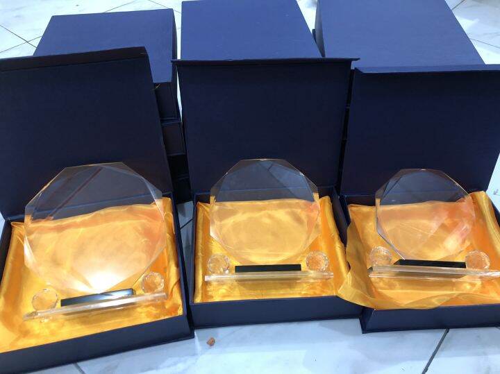 Glass Plaque Octagon Set Crystal Glass Trophy Plaque Certificate Set of ...