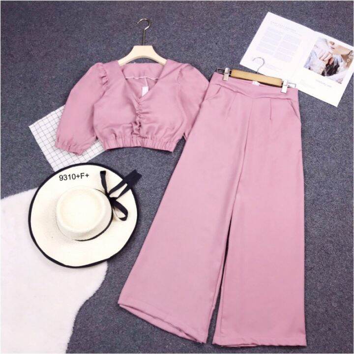 GD9310 Set 2 ชิ้น เสื้อแขนศอกคอเหลี่ยมทรงครอปแต่งจีบอก มาคู่กับกางเกงขา ...