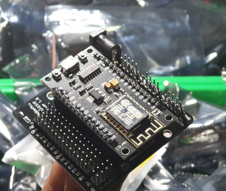 บอร์ดพัฒนา IoT NodeMCU v3 พร้อมบอร์ดขยายขา IO | Lazada.co.th