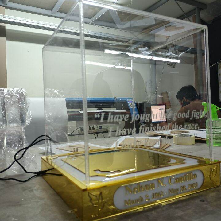 ACRYLIC URN BOX WITH GOLD BASE | Lazada PH