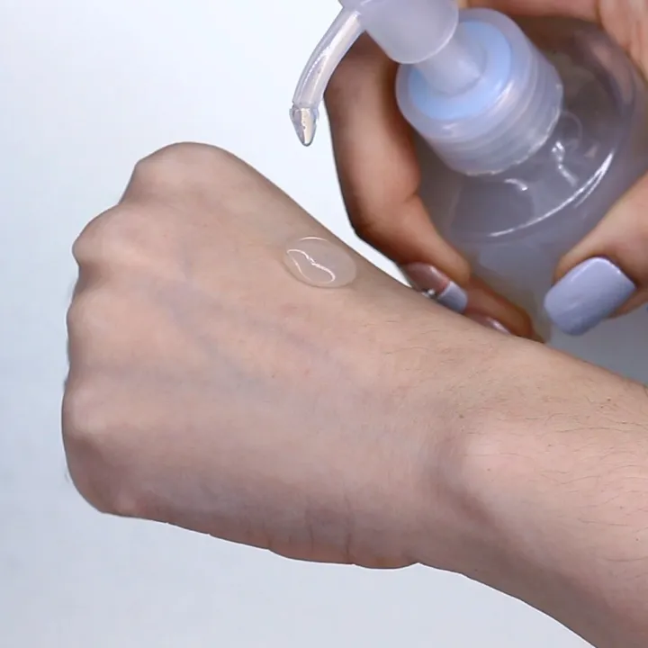 Mildly clean CURE Natural Aqua Gel [Japan's No. 1 Exfoliator, Activated ...