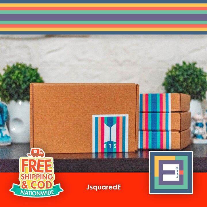 KPOP Merchandise Box #1 (BTS, BLACKPINK,TWICE, EXO ,SEVENTEEN, TXT ...