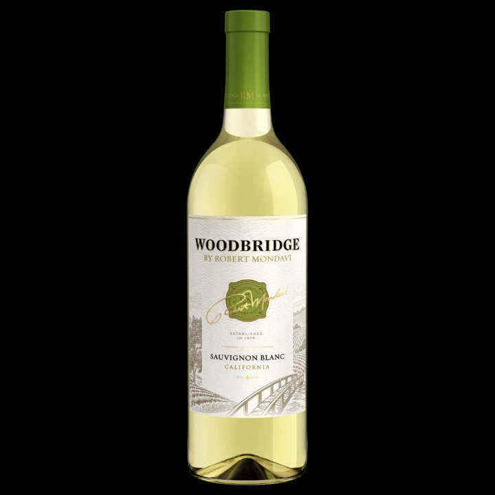 Woodbridge Sauvignon Blanc 750ML | Lazada PH