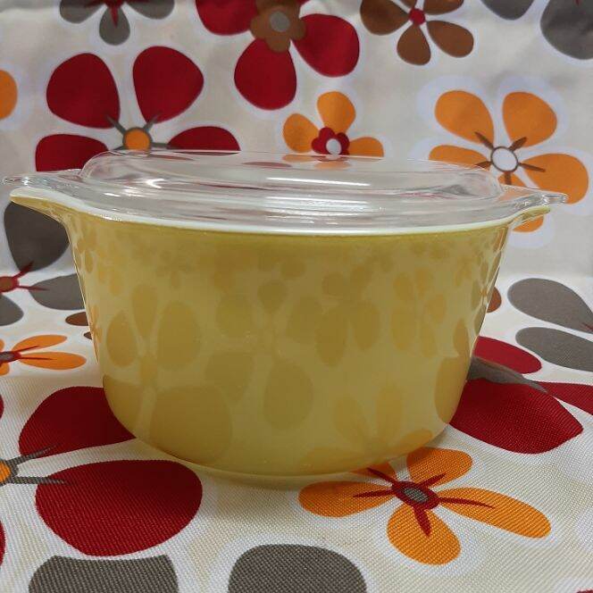 [ Vintage Pyrex ] Rare Edition Round Casserole with Glass Lid | Lazada