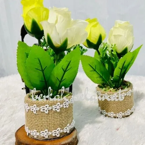 Furniture hiasan bunga mawar kuncup 2 warna bunga plastik artifisial ...