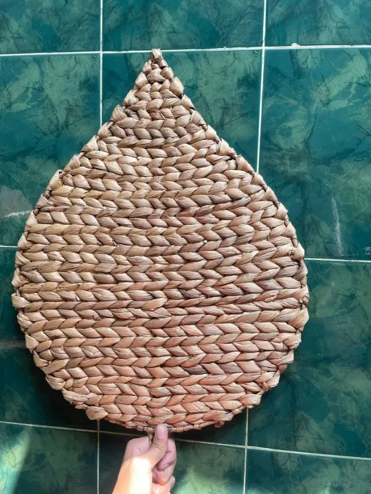 BISA COD walldecor daun rangka besi /placemat daun enceng | Lazada ...