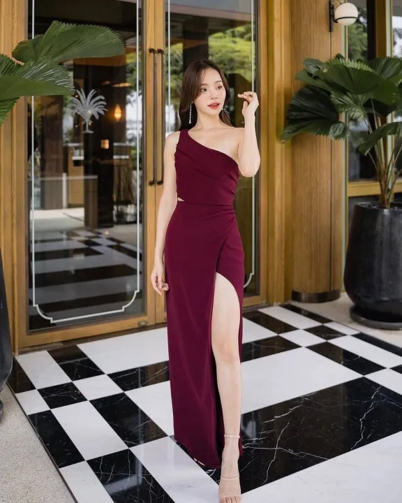 VORA Dress ตัวยาวไหล่เดียว จับจีบย่นด้านข้าง ช่วงอกมีฟองน้ำจัดทรง #1400 | Lazada.co.th