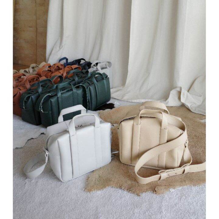 ลด 50% สินค้า Defect จาก 1,150 บาท Cubie bag จาก Whiteoakfactory พร้อม ...