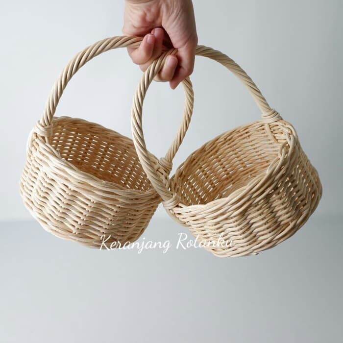 Keranjang Rotan Handmade bulat tangkai / keranjang buah & bunga ...