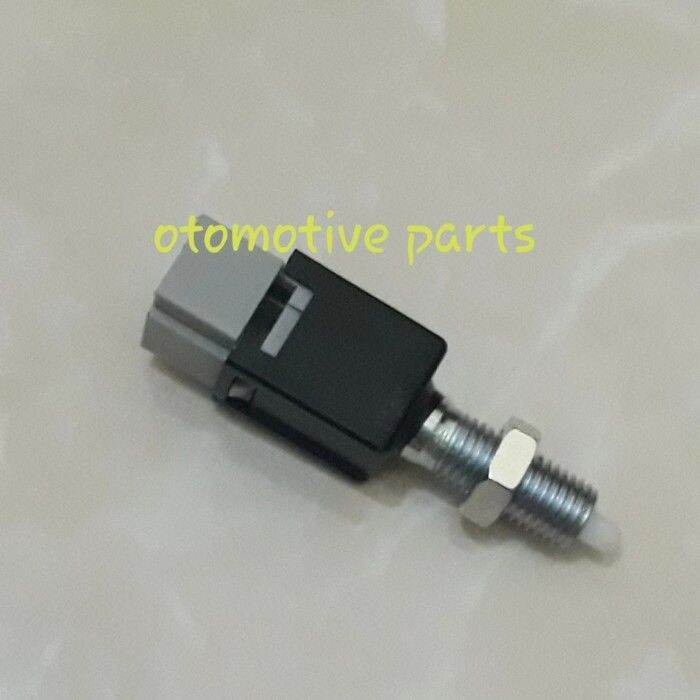 Stop switch / Switch rem Isuzu Elf NKR 66/71 dan Traga | Lazada Indonesia