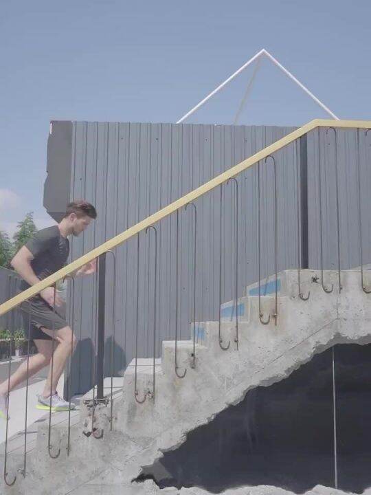 HJGH ชุดกีฬาสีดำชุดวิ่งออกกำลังกายผู้ชายห้าชิ้นเสื้อโค้ทแขนสั้นแห้งเร็ว ...