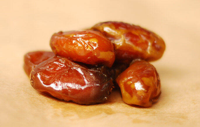 Imported Pakistan Pitted Dates / Khadrawi Dates 100 grams - PRODUCT OF ...