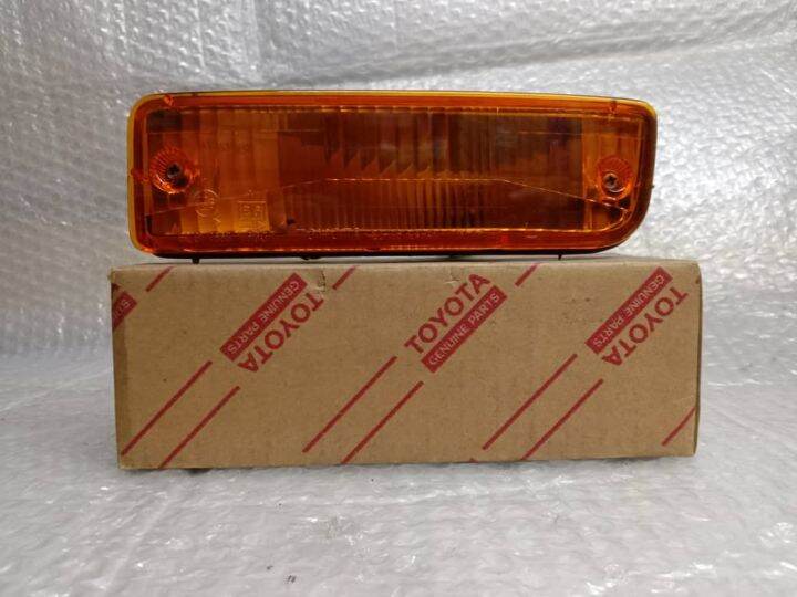 TOYOTA CORONA ST171 FRONT BUMPER LAMP ASSY (ORIGINAL) LEFT | Lazada