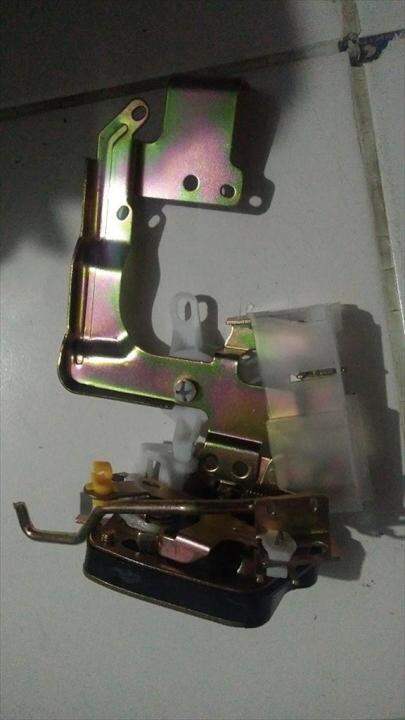Door Lock Kunci Kancing Pintu Samping Kiri Canter PS125 MK434981 ...