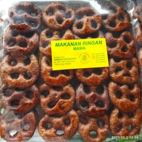 KUIH DENDERAM / KUIH DERAM-DERAM / PENERAM / KUIH TELINGA KELING / KUIH ...