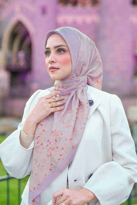 SKYSHOP HIJAB DISNEY X BUTTON SCARVES JUBILATION SERIES BAHAN VOAL ...