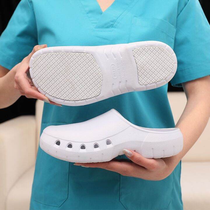 Operating room slippers female antiskid permeability experiment ...