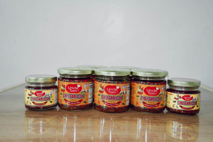Uncle Tom Chili Garlic Oil 210g | Lazada PH