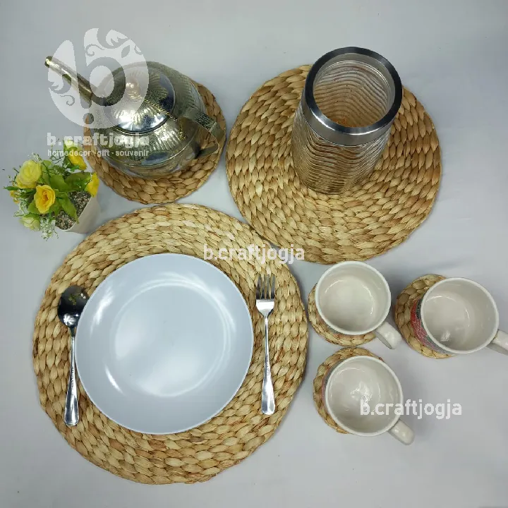 Placemat Anyaman Eceng Gondok Alas Piring Alas Foto Kerajinan Anyaman ...