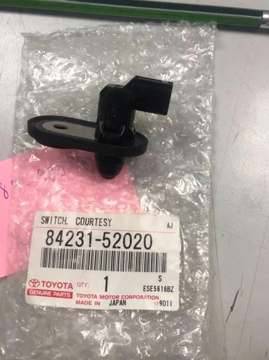 (ของแท้) 84231-52020 สวิทช์ไฟเตือนประตูหลัง Toyota Avanza ปี 2007 ของ ...