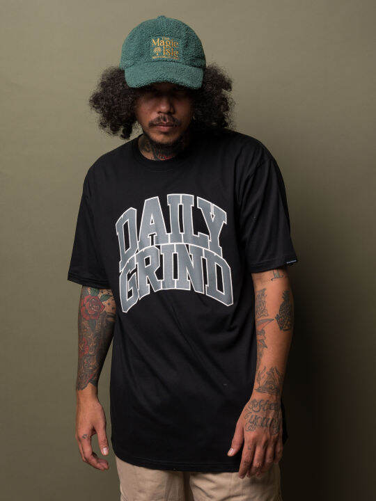 DAILY GRIND VARSITY TSHIRT BLACK | Lazada PH