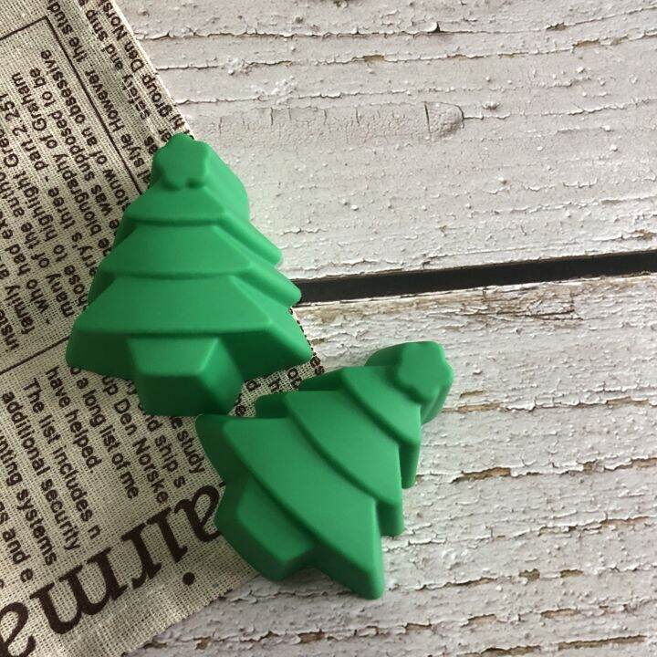 Bento and baking- Christmas tree shaped silicone cups and molder SOLD ...
