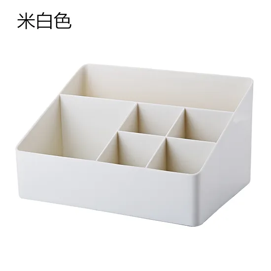 Living in the bedroom, living in the dormitory, college students ...