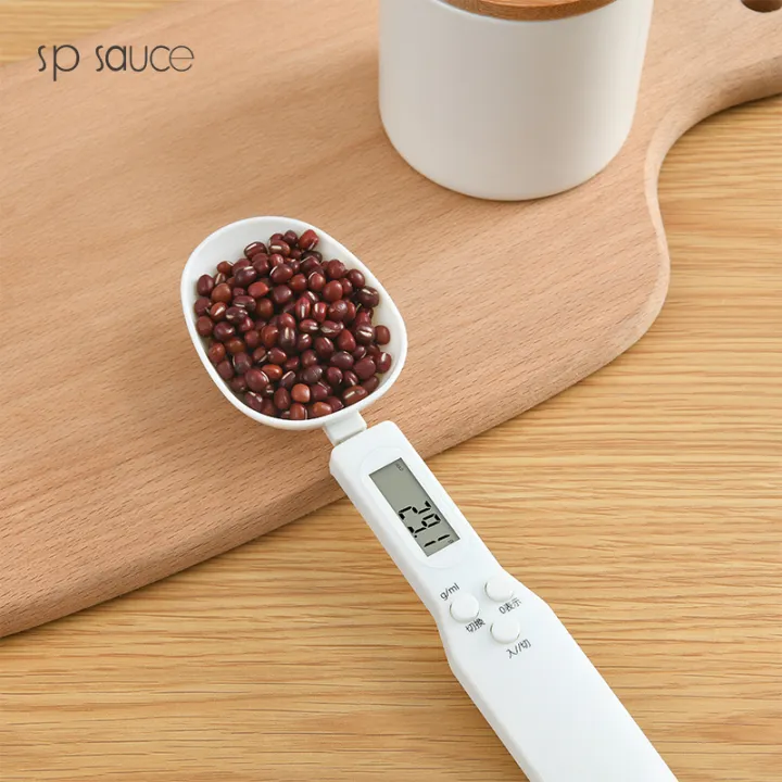 Japanese electronic measuring spoons are called high-precision kitchen ...
