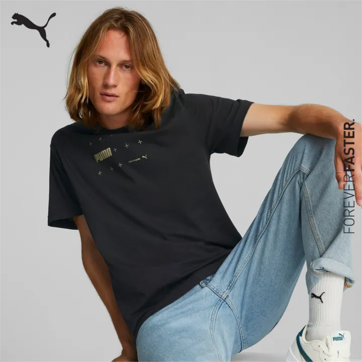 PUMA BASICS - เสื้อยืดผู้ชายลายกราฟิกฟอยล์ สีดำ - APP - 67176901 ...