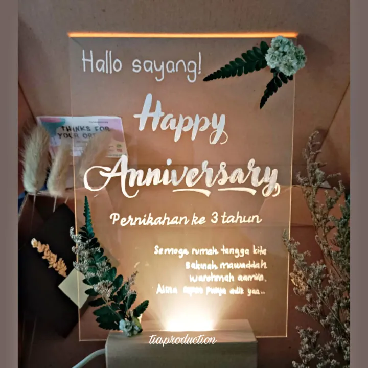 Kado akrilik A5 lettering led persegi / lampu tidur akrilik Valentine ...